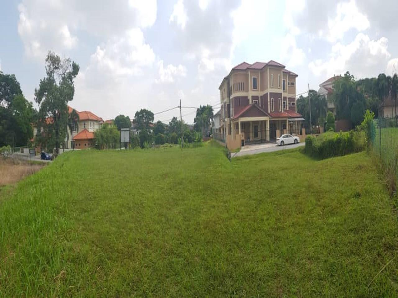 Anyara Hills Sungai Long East